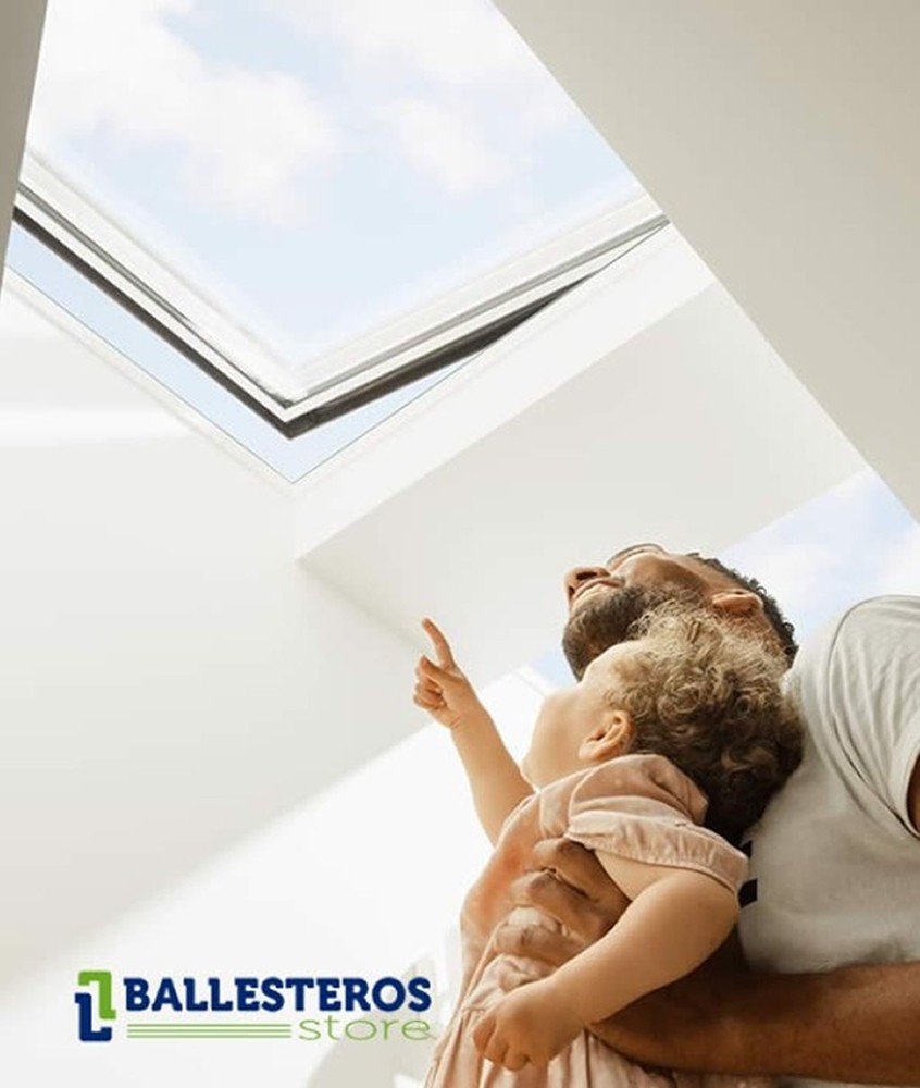 Ventana lucernario para tejado plano con cúpula de vidrio liso VELUX